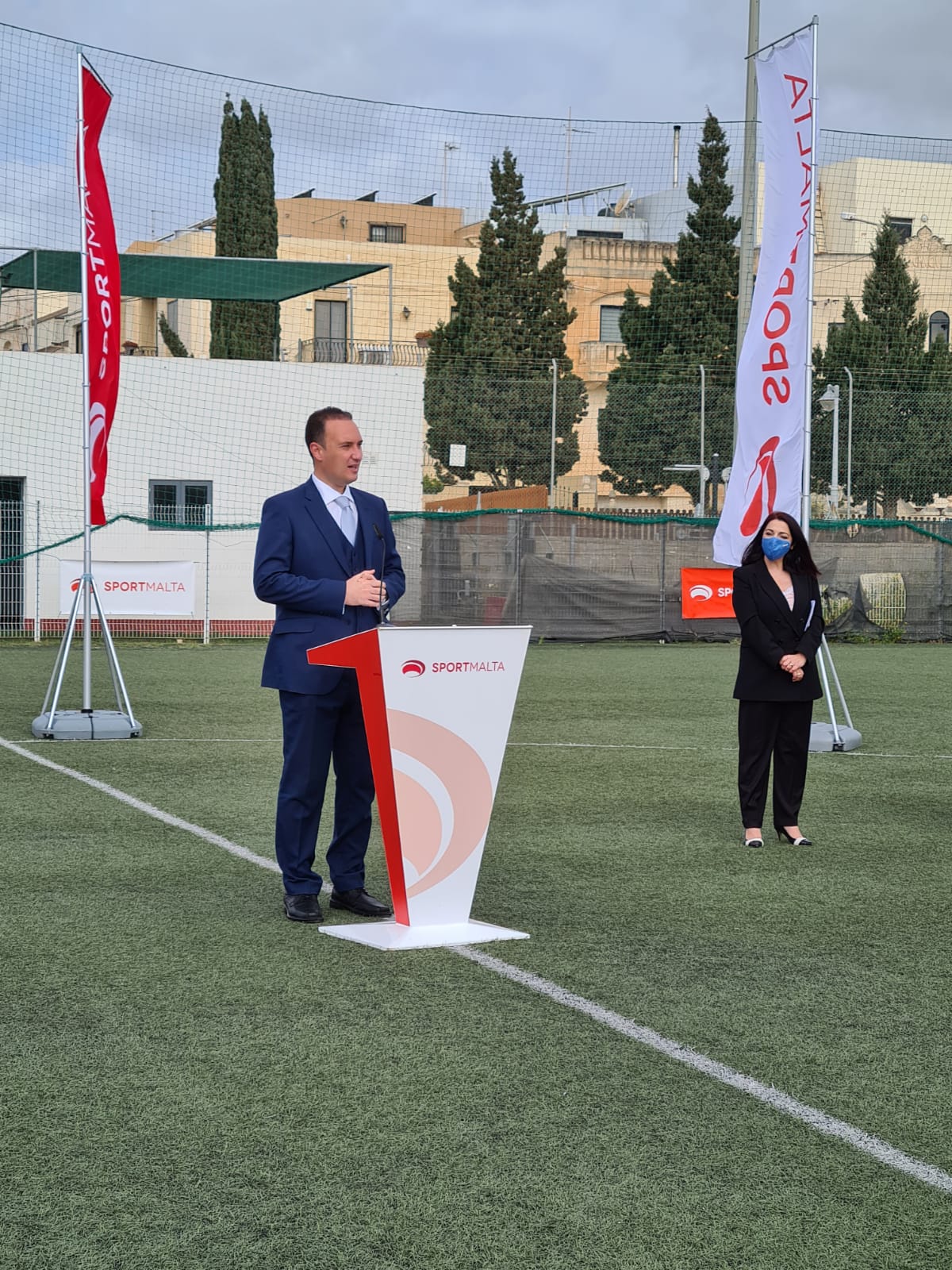 The Government hands over the building of the football club to Kirkop ...